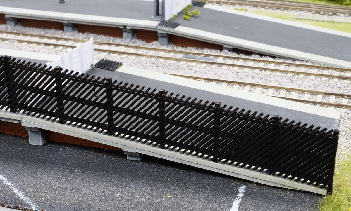 PJM Models OO gauge Platform Ramp Fencing Twin Pack — Key Model World Shop